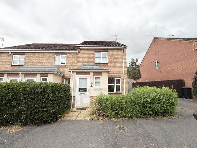 Overstrand Road, Hamilton, Leicester LE5, 2 bed end terrace house to rent, £1,150 pcm | PrimeLocation