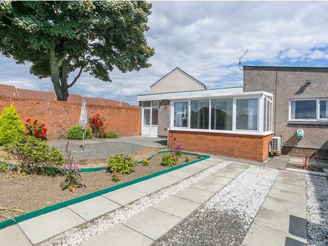 Overton Mains, Kirkcaldy, KY1 3JN