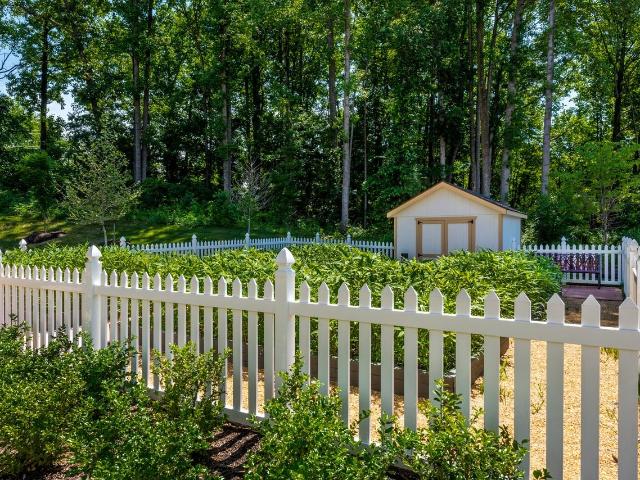 Overture Fair Ridge 62+ Active Adult Apartment Homes 1 Bedroom Apartment for Rent at 3955 Fair Ridge Dr, Greenbriar, VA 22033 Chantilly