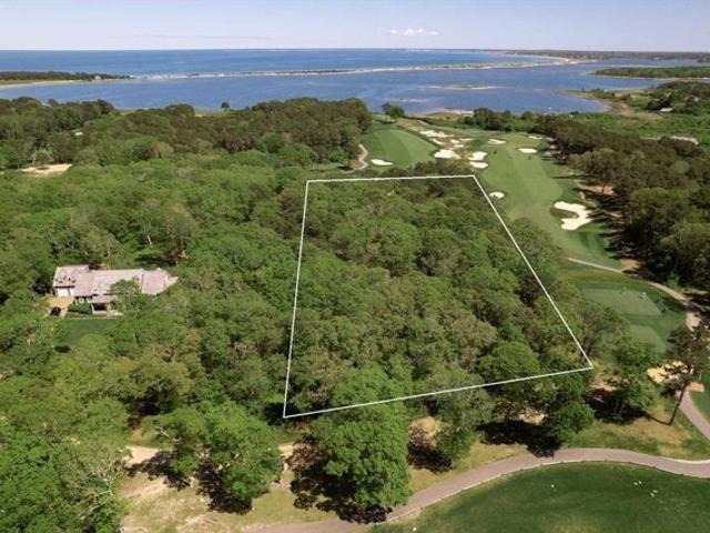 Overview Ln, Oak Bluffs, Plot For Sale