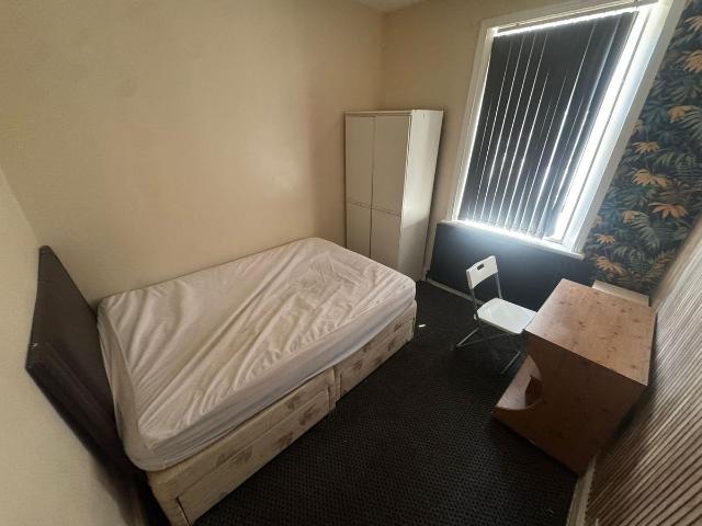 Ovington Grove, Newcastle Upon Tyne NE5, 2 bed flat to rent, £850 pcm | PrimeLocation