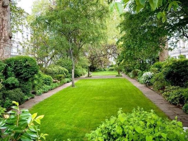 Ovington Square, London, SW3