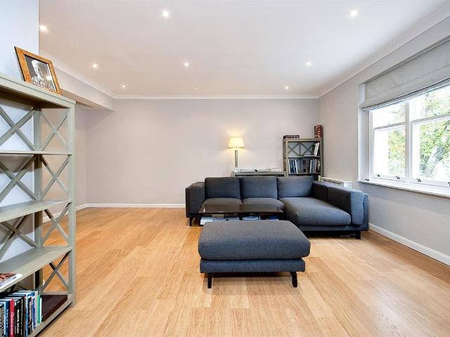 Ovington Square, London SW3, 3 bed flat to rent, £5,950 pcm | PrimeLocation