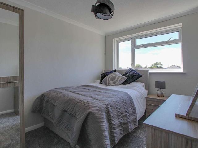 OX Living is proud to present this high quality 5 bedroom co living property, perfect for working professionals looking for stylish, stress free living. Room 2