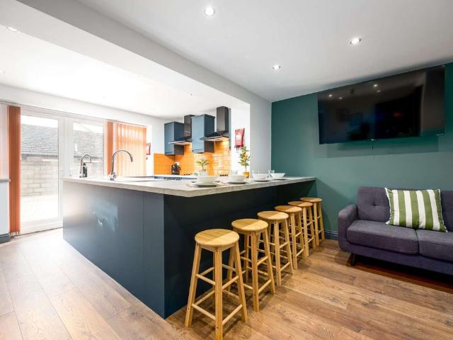 OX Living is proud to present this high quality 7 bedroom co living property, perfect for working professionals looking for stylish, stress free living. Room 7