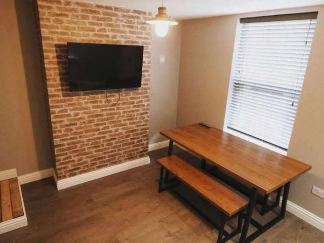 OX Living is proud to present this high quality 9 bedroom co living property, perfect for working professionals looking for stylish, stress free living. Room 3
