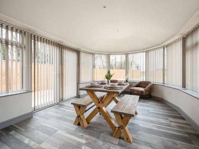 OX Living is proud to present this high quality 10 bedroom co living property, perfect for working professionals looking for stylish, stress free living. Room 7
