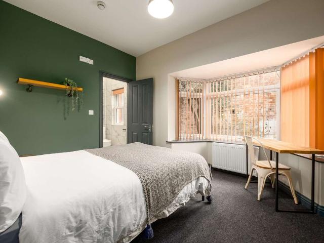 OX Living is proud to present this high quality 12 bedroom co living property, perfect for working professionals looking for stylish, stress free living. Room 12