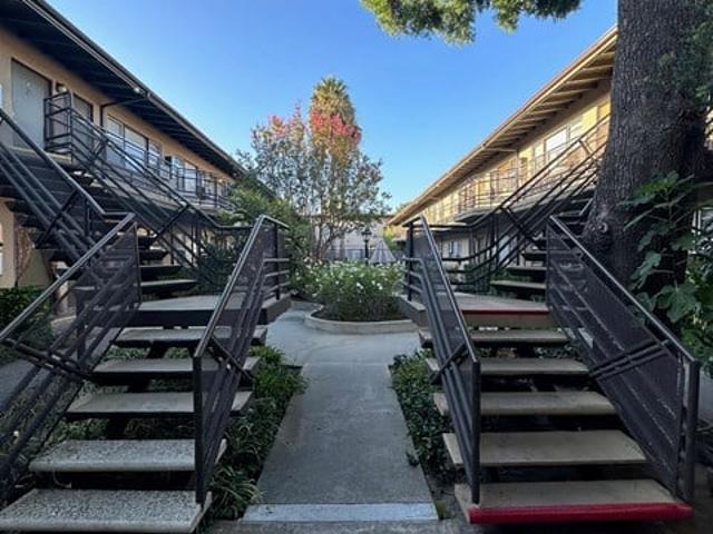 Oxnard Apartments 1 Bedroom/1 Bathroom at Oxnard