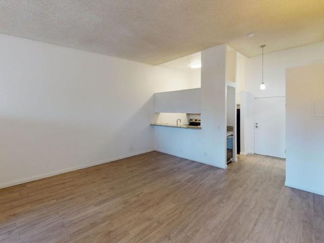 Oxnard Plaza 2 Bedroom Apartment for Rent at 11313 Oxnard St, Los Angeles, CA 91606 Mid Town North Hollywood