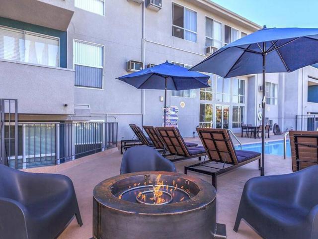 Oxnard Plaza Studio Apartment for Rent at 11313 Oxnard St, Los Angeles, CA 91606 Mid Town North Hollywood