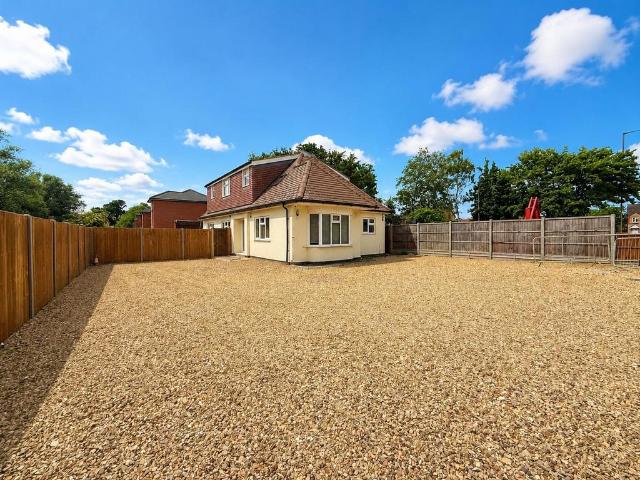 Oxney Road, Peterborough, PE1 6 bed detached house to rent £2,750 pcm £635 pw