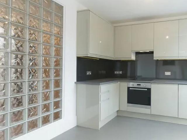 Oxfam, Child's Place, London, SW5 9RZ, United Kingdom | 2 bed apartment for rent #167641797 | Rentberry