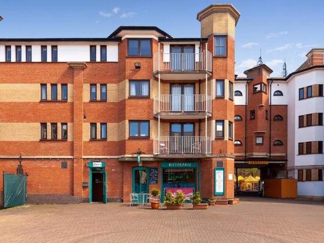 The Chilterns, Gloucester Green 1 bed apartment to rent £1,775 pcm £410 pw