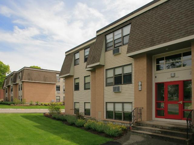 Oxford Apartments 2 Bedroom Apartment for Rent at 15 Sumner St, Stoughton, MA 02072