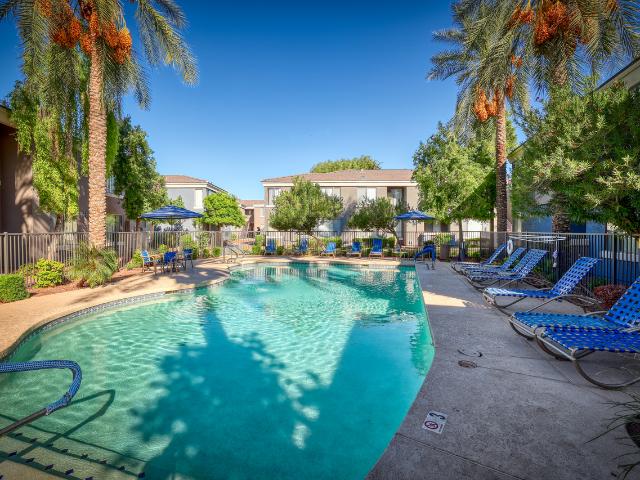 Oxford Apartments 2 Bedroom Apartment for Rent at 3777 E Mcdowell Rd, Phoenix, AZ 85008
