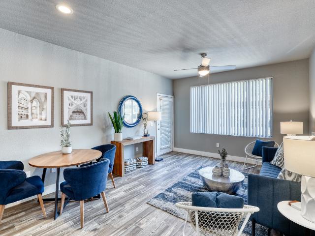 Oxford Apartments 2 Bedroom Apartment for Rent at 3777 E Mcdowell Rd, Phoenix, AZ 85008