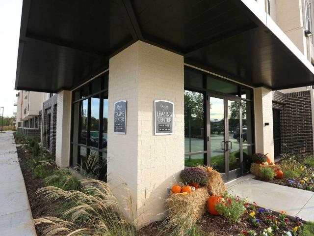 Oxford at Lake View 2 Bedroom Apartment for Rent at 3300 S Garrison Rd, Corinth, TX 76210