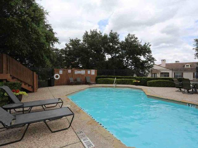 Oxford at Sonterra 2 Bedroom Apartment for Rent at 19950 Huebner Rd, San Antonio, TX 78258 Stone Oak