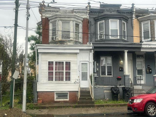 Oxford Ave