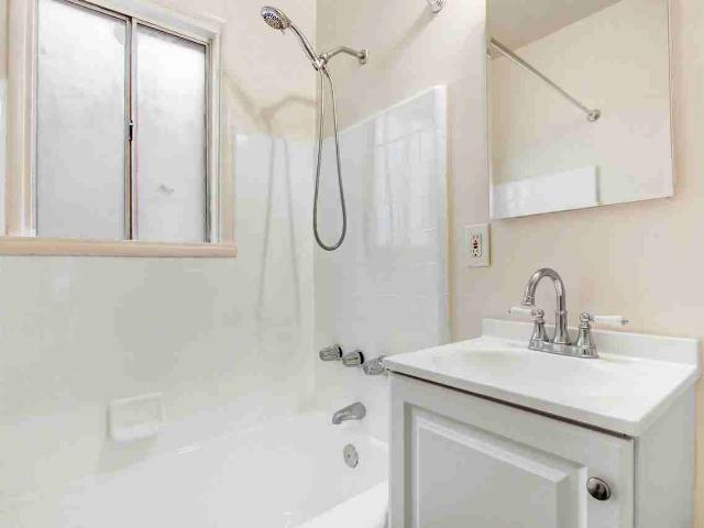 Oxford Avenue Apartments 1 Bedroom Apartment for Rent at 144 N Oxford Ave, Los Angeles, CA 90004 Wilshire Center Koreatown
