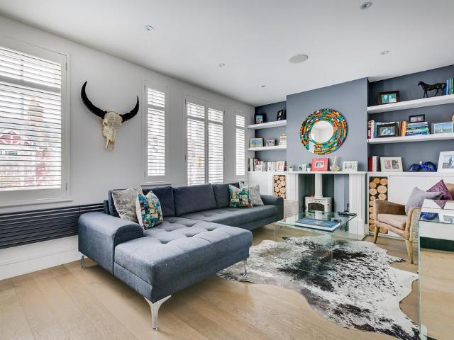 Oxford Avenue, SW20 3 bed maisonette to rent £2,950 pcm £681 pw
