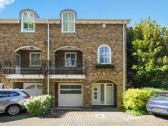 Oxford Gate, Brook Green, London 3 bed house to rent £7,000 pcm £1,615 pw