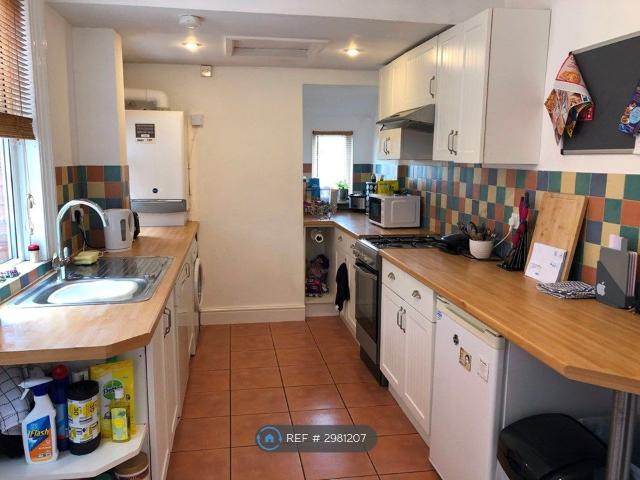 Oxford Gardens, Stafford ST16, 3 bed shared accommodation to rent, £529 pcm | PrimeLocation