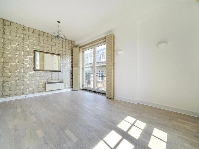 Oxford Drive, London, SE1 2 bed apartment to rent £2,800 pcm £646 pw