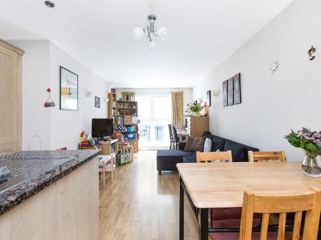 Oxford Drive, London SE1, 2 bed flat to rent, £2,817 pcm | PrimeLocation