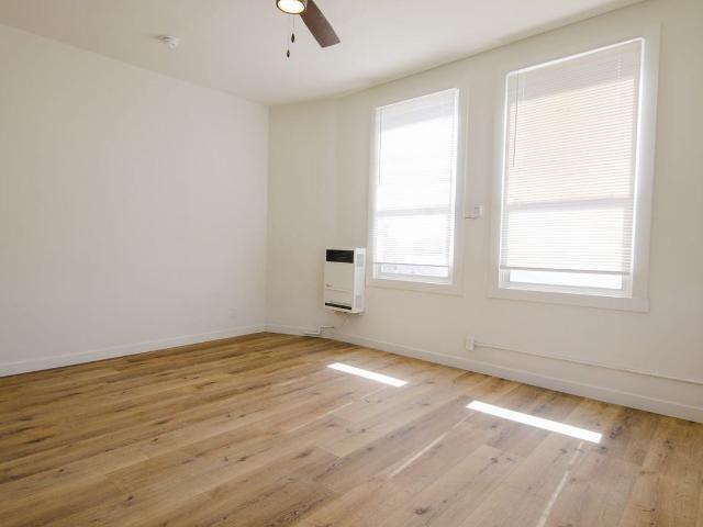 Oxford III Apartments | Fully Renovated Charming Apartments in Koreatown Studio Apartment for Rent at 960 S Oxford Ave, Los Angeles, CA 90006 Wilshire Center Koreatown