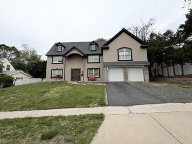 Oxford Ln, Matawan, Home For Sale