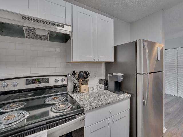 Oxford Square Apartments 2 Bedroom Apartment for Rent at Village Greenway, Cary, NC 27511