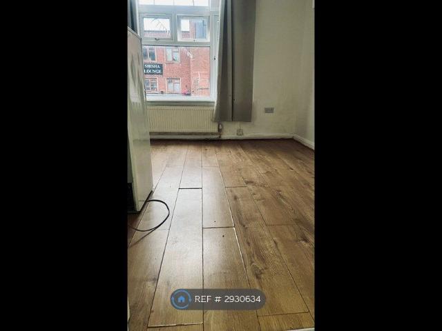 Oxford St, High Wycombe HP11, 1 bed flat to rent, £900 pcm | PrimeLocation