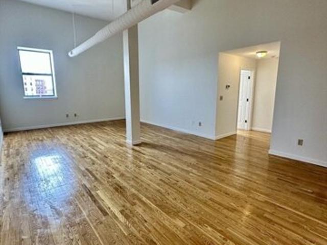 Oxford St Unit,lynn, Condo For Sale