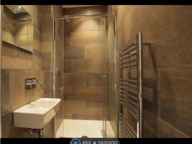Oxford Street, Edinburgh EH8, 2 bed flat to rent, £1,800 pcm | PrimeLocation