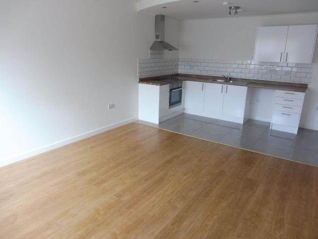 Oxford Street, Kidderminster DY10, 2 bed flat to rent, £750 pcm | PrimeLocation