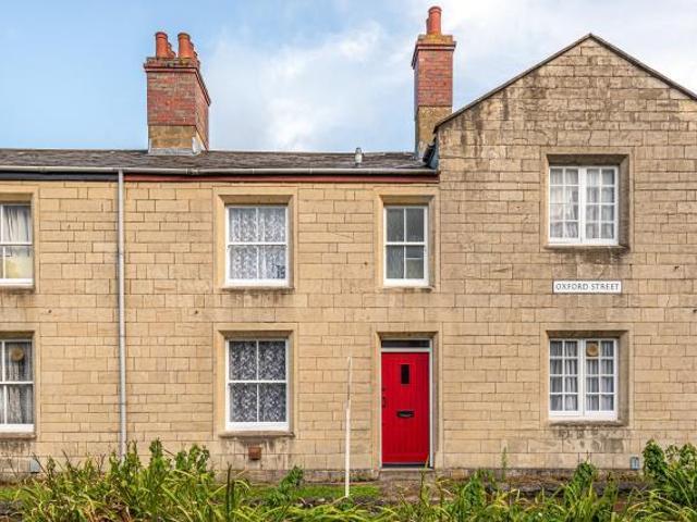Oxford Street, Swindon, SN1 2 bed terraced house to rent £1,175 pcm £271 pw