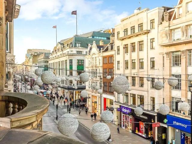 Oxford Street, Soho, London W1D, 3 bed flat to rent, £7,000 pcm | PrimeLocation