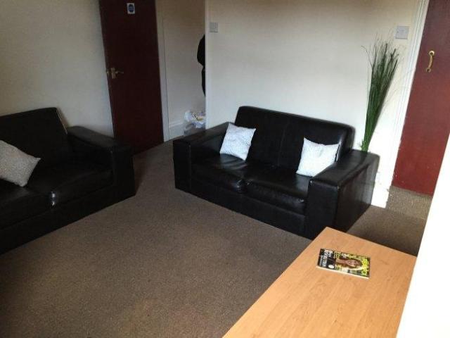 Oxford Street 5 bed house share to rent £2,705 pcm £624 pw