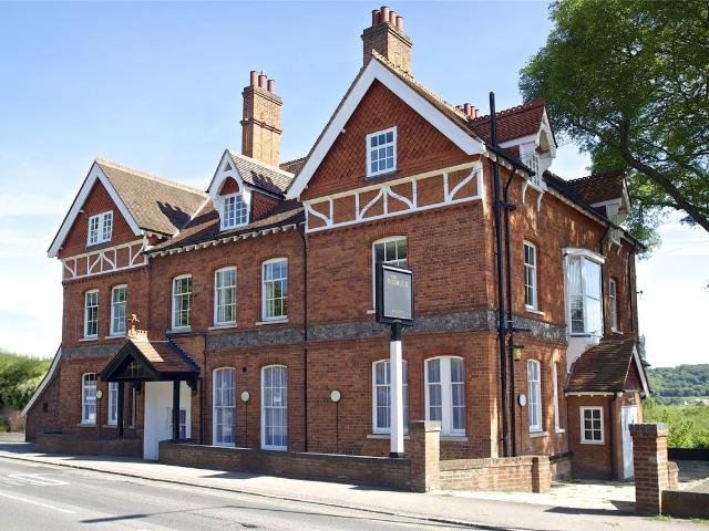 Oxford Road, Tilehurst, Reading RG31, Room to rent, £700 pcm | PrimeLocation