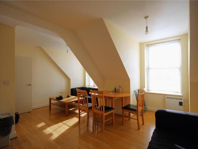Oxford Road, Berkshire RG1 1 bed apartment to rent £1,000 pcm £231 pw