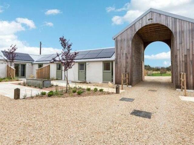 Oxford Road, Burford, 2 Bedroom Terraced