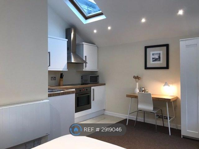 Oxford Road, Cambridge CB4, 1 bed detached house to rent, £1,450 pcm | PrimeLocation