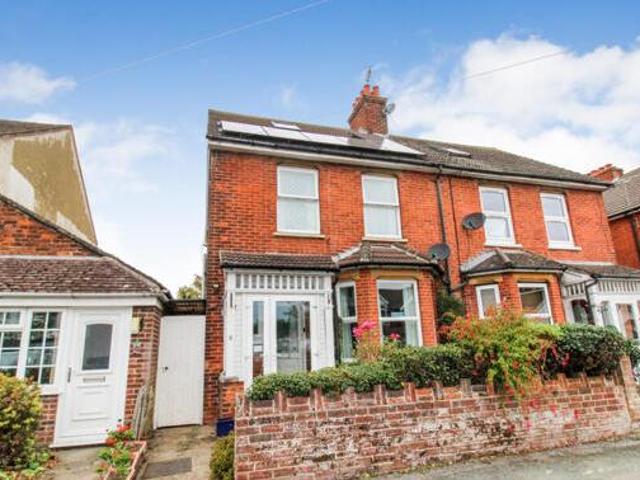 Oxford Road, Farnborough, 3 Bedroom Semi detached