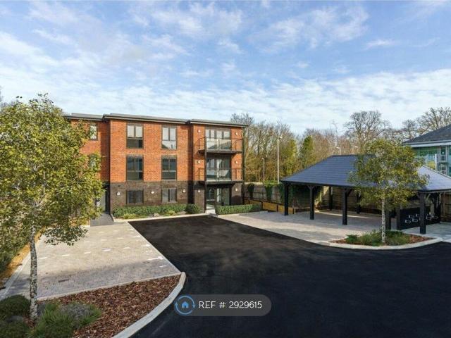 Oxford Road, Gerrards Cross SL9, 1 bed flat to rent, £1,550 pcm | PrimeLocation