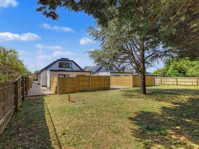 Oxford Road, Kidlington OX5, 1 bed flat to rent, £1,450 pcm | PrimeLocation