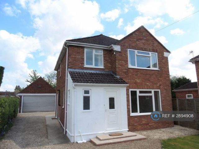 Oxford Road, Kidlington, OX5 3 bed detached house to rent £2,100 pcm £485 pw