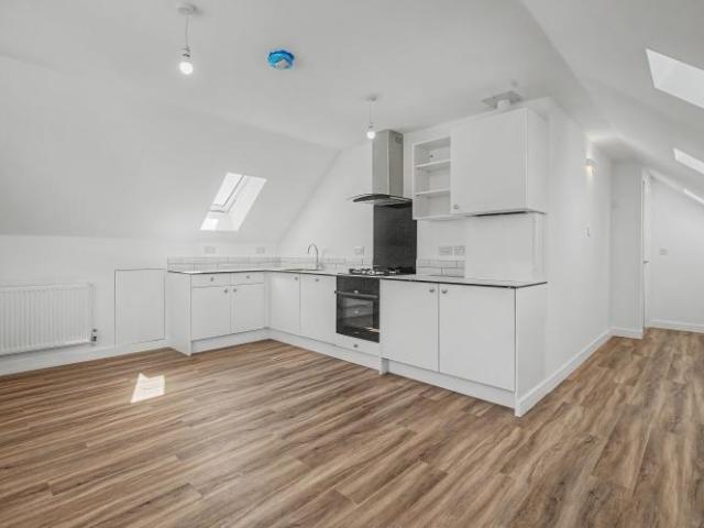 Oxford Road, Kidlington 2 bed apartment to rent £1,700 pcm £392 pw