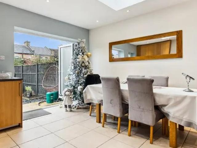 Oxford Road, London, EN3 4BA, United Kingdom | 4 bed house for rent #140656716 | Rentberry